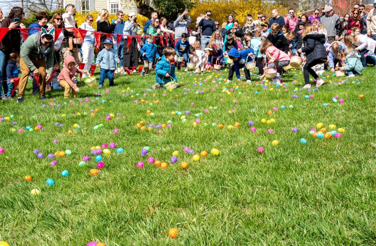 green easter egg hunt